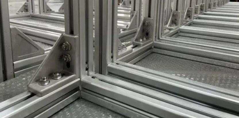 What are the steps to customize industrial aluminum profile frames?